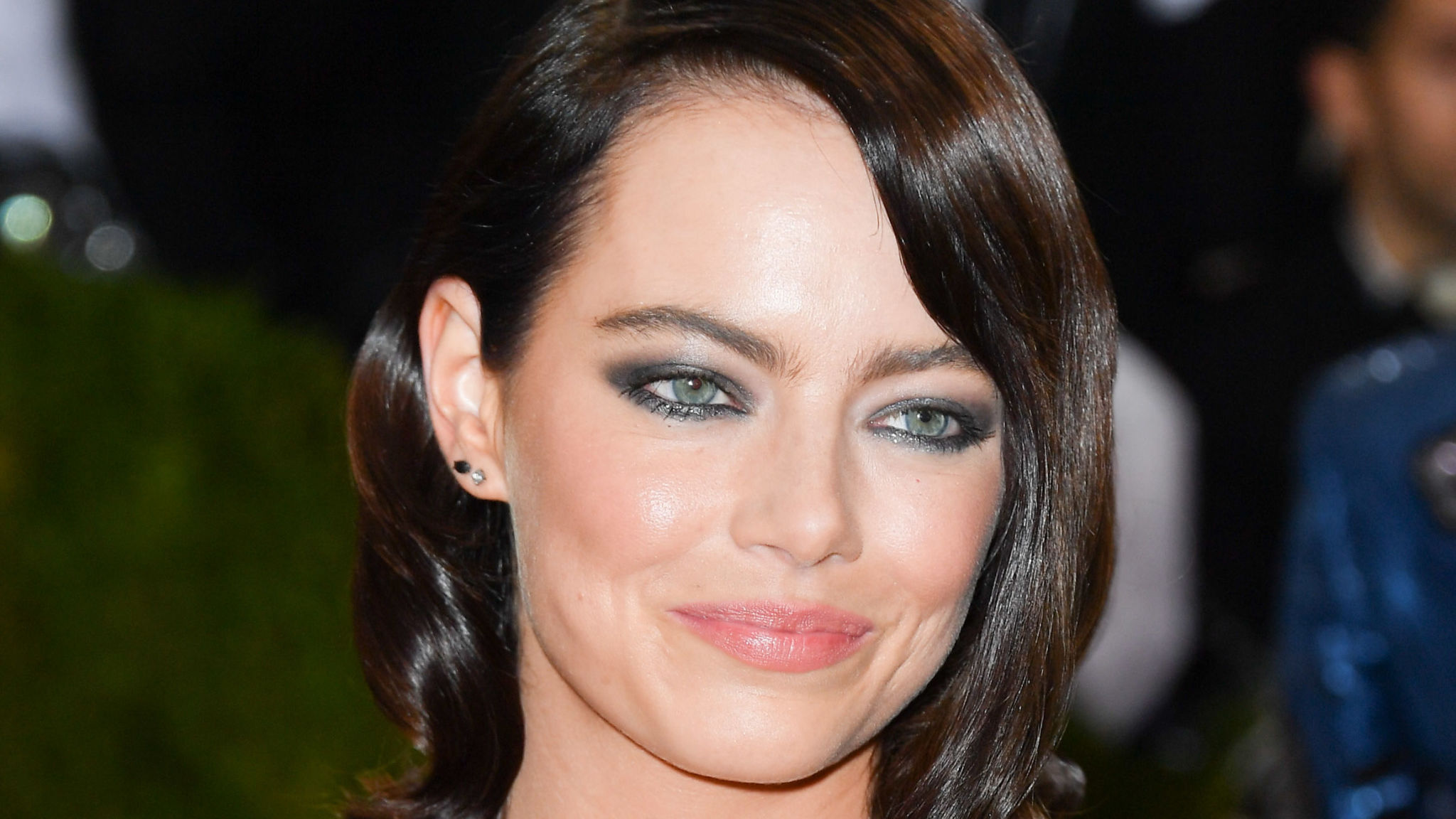 Emma Stone Capelli Neri Festival Del Cinema: Emma Stone Incanta